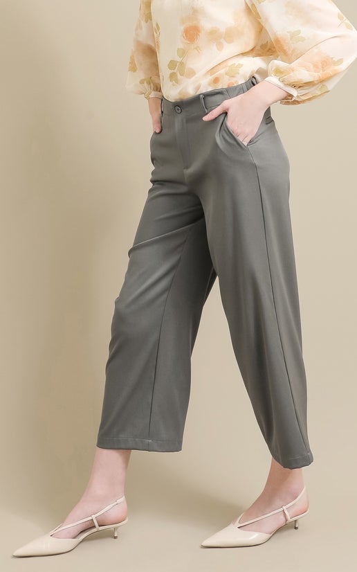 Shop our Twill Tapered Hem Pants in Olive | Pagani